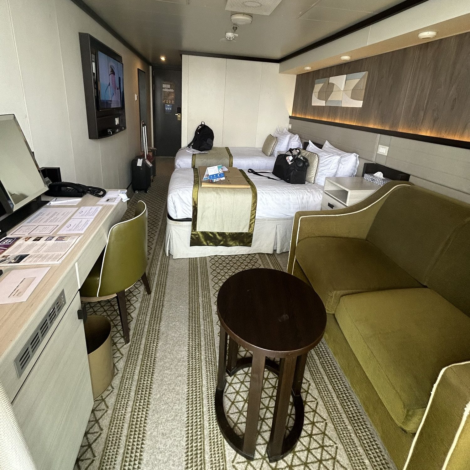 How to make your cabin organised – Jayestravellingadventures